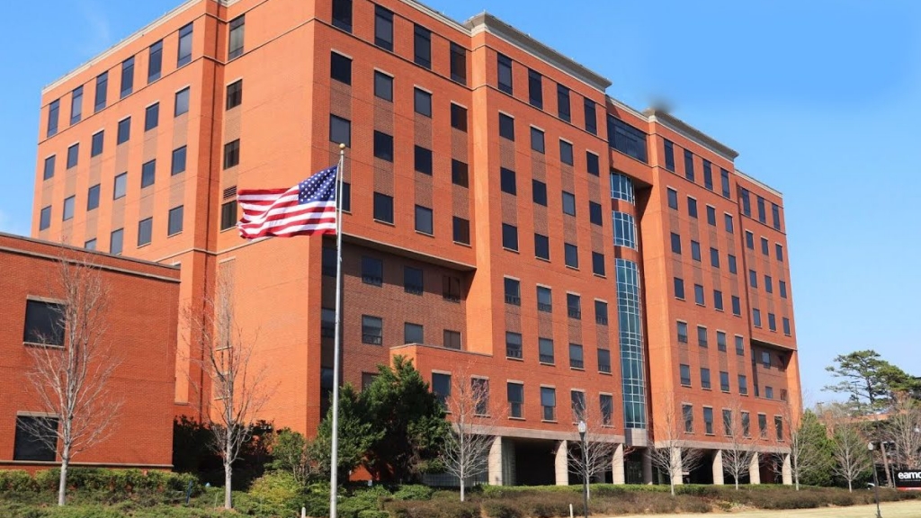 EAMC hospitals to require masks after statewide order expires April 9